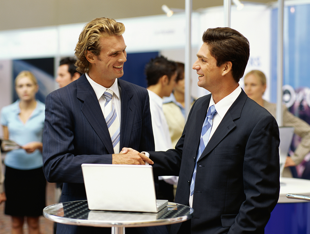 Why Your Exhibit Sales Team Should Always Be Present Onsite | Blue ...
