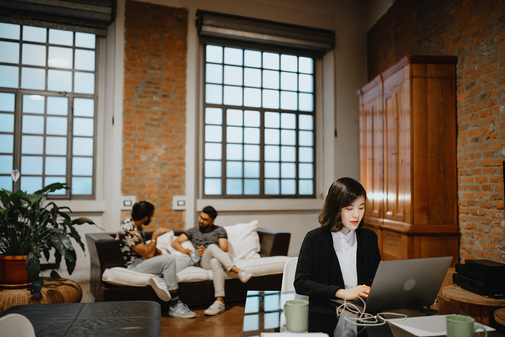 Tips For Working From Home With A Roommate | Blue House Sales Group